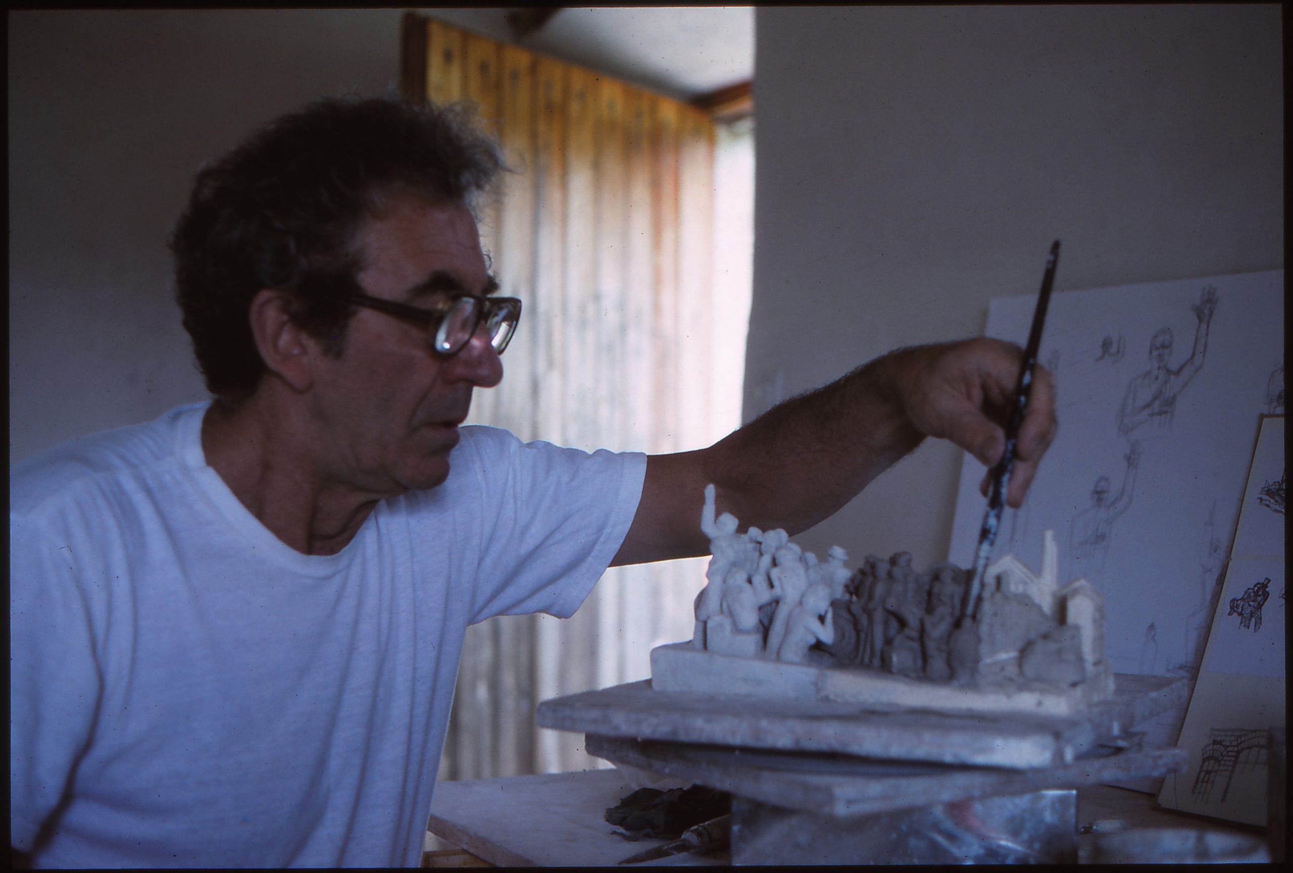 Forward - Raymond Mason Sculpteur