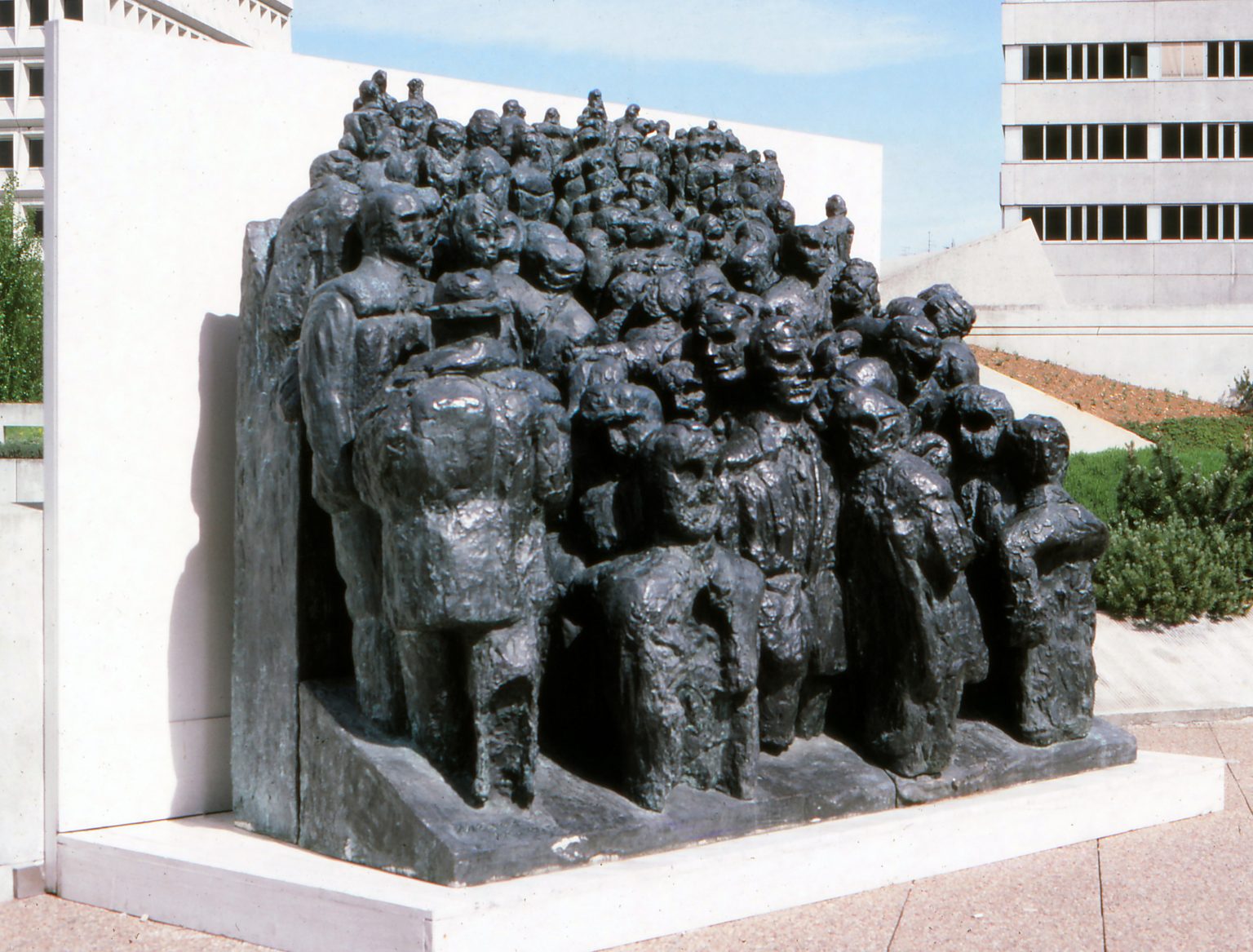 La Foule - Raymond Mason Sculpteur