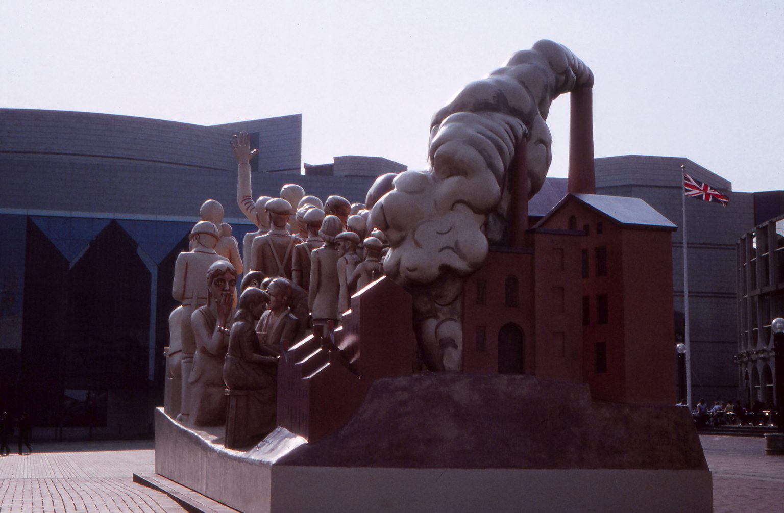 Forward - Raymond Mason Sculpteur